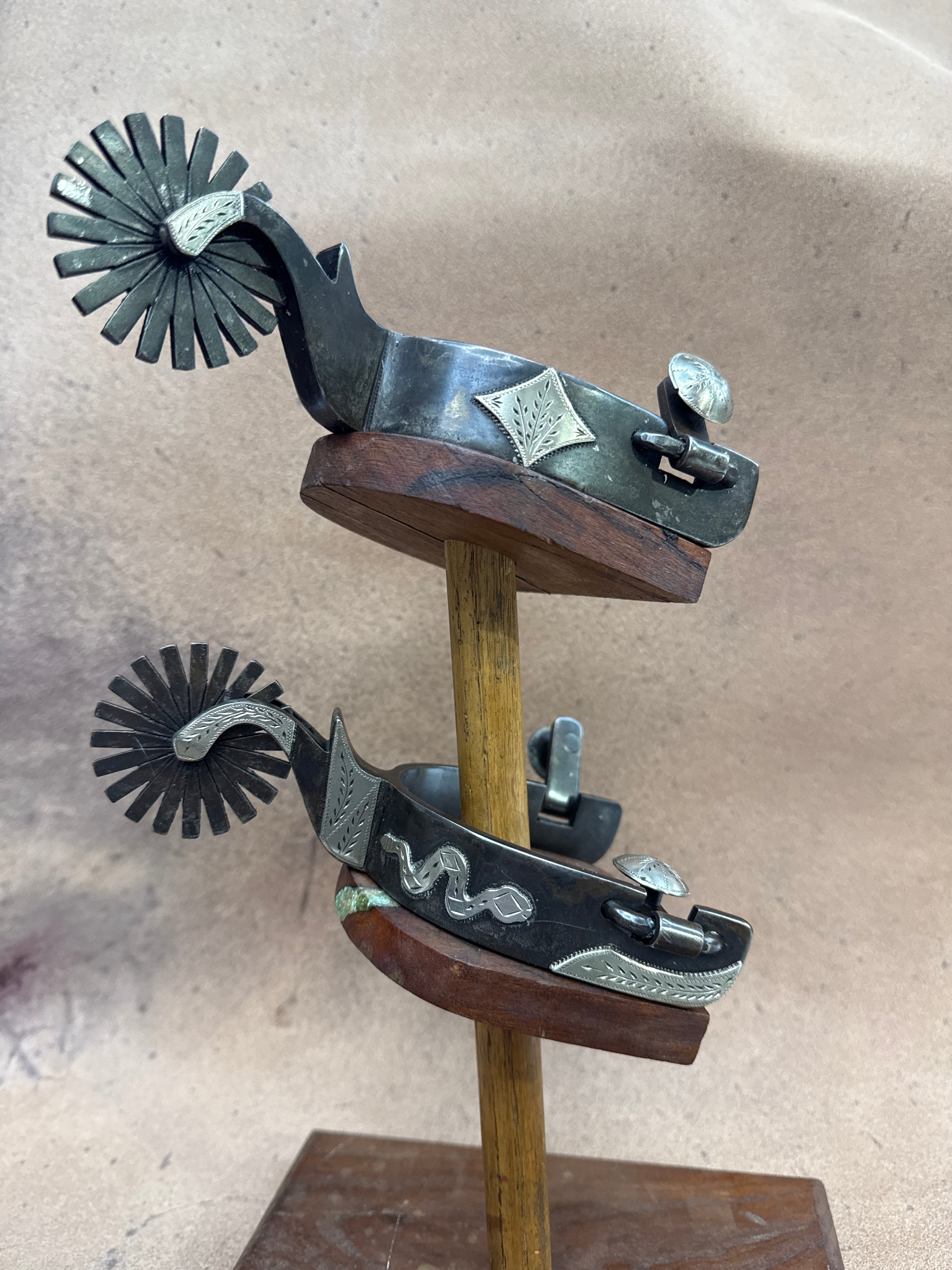 Snake spurs – Hornytoad Saddlery